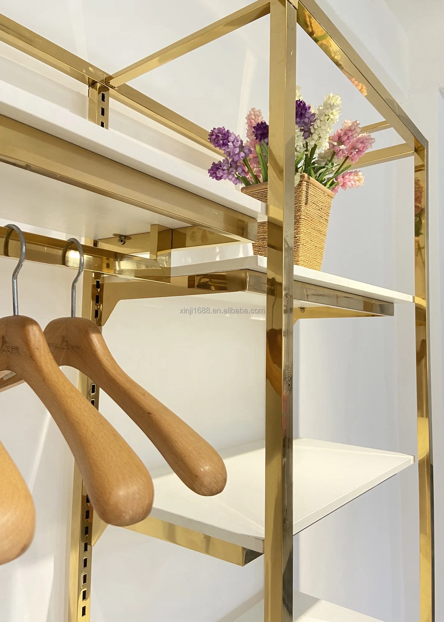 High-end Metal Gold Retail Store Display Rack for Dresses - OEM Available