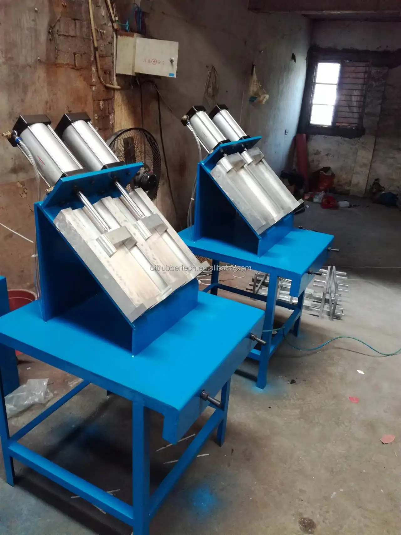 Tennis Ball Making Machine & Glue-Brushing Machine - Automatic Tennis ...