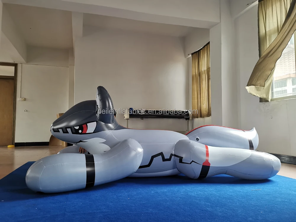 Durable PVC 0.4mm Grey Inflatable Wolf for Sale - 3 Year Warranty