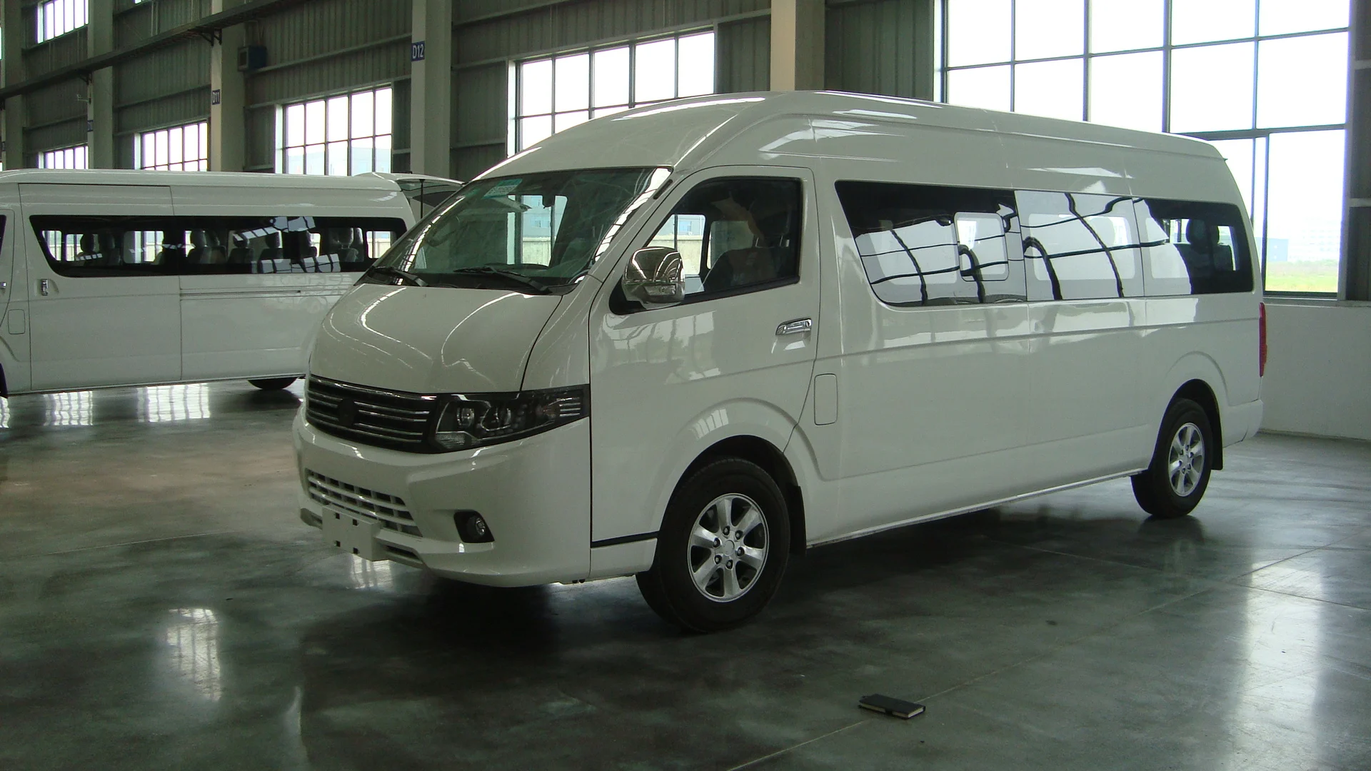 New RHD Electric Small Bus Long Range 16 Seats Passenger Mini Bus ...