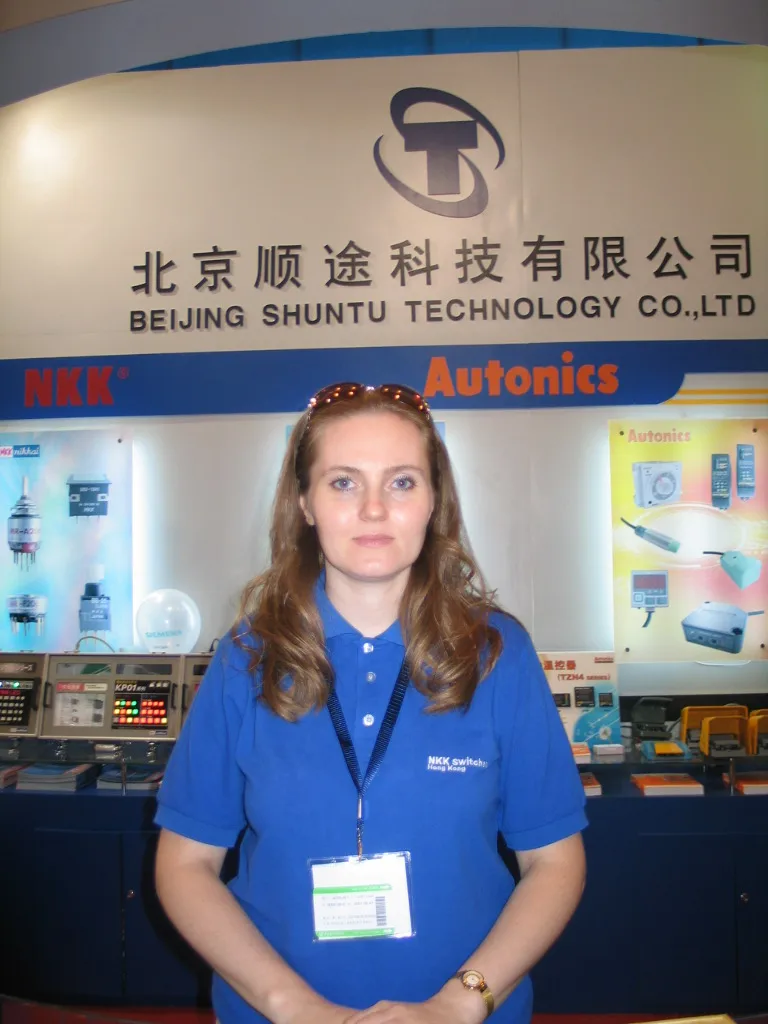 Idec E-Stop Compact Emergency Stop Pushbutton Switch XA1E-BV