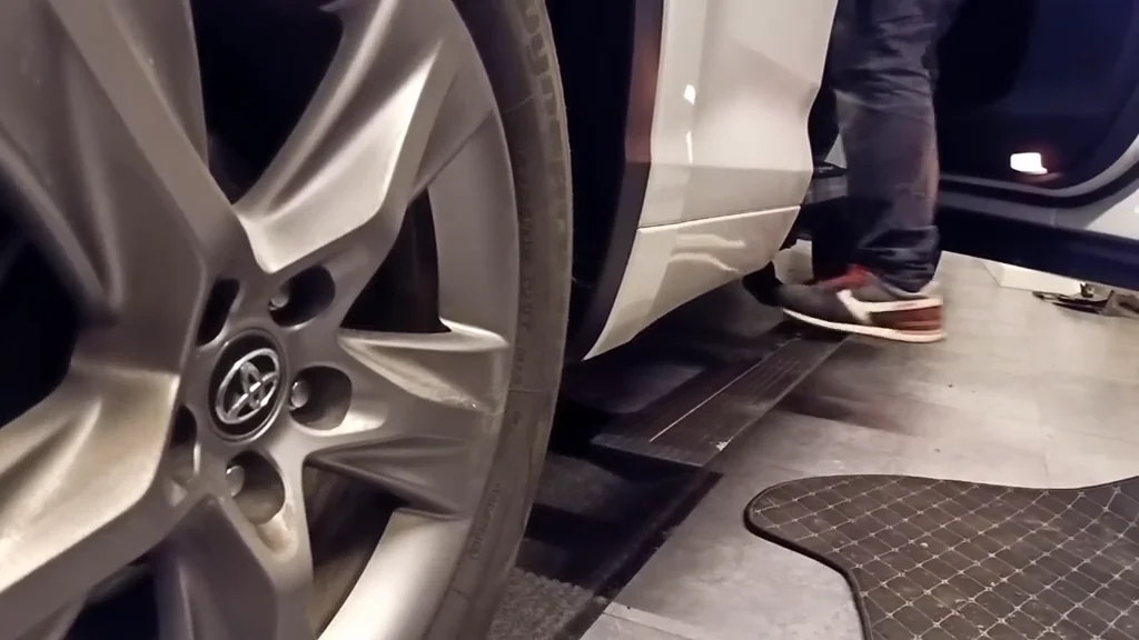 Automatic Electric Power Side Step Running Board For Toyota Highlander ...