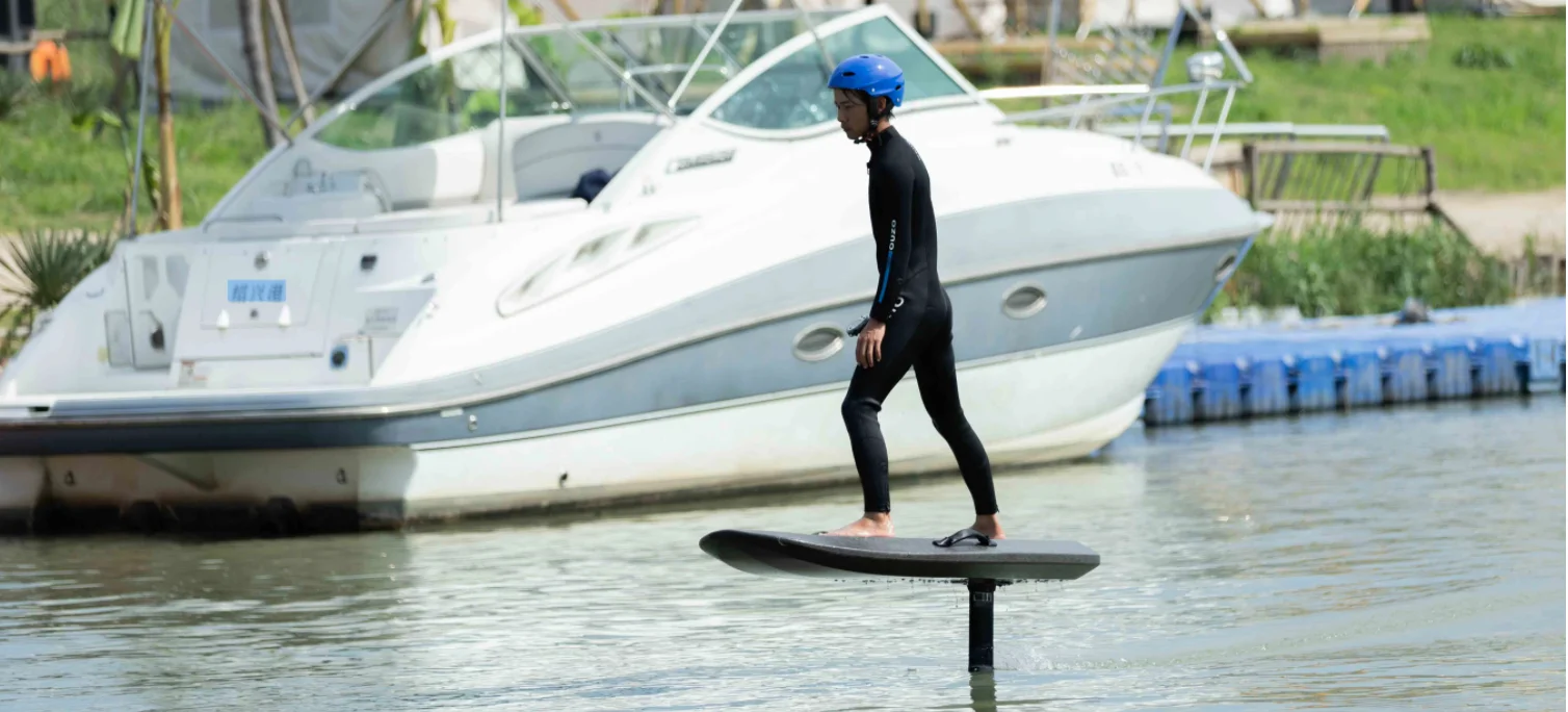 Surfboard with Propeller - EPP 8kw Motor Engine E Foil