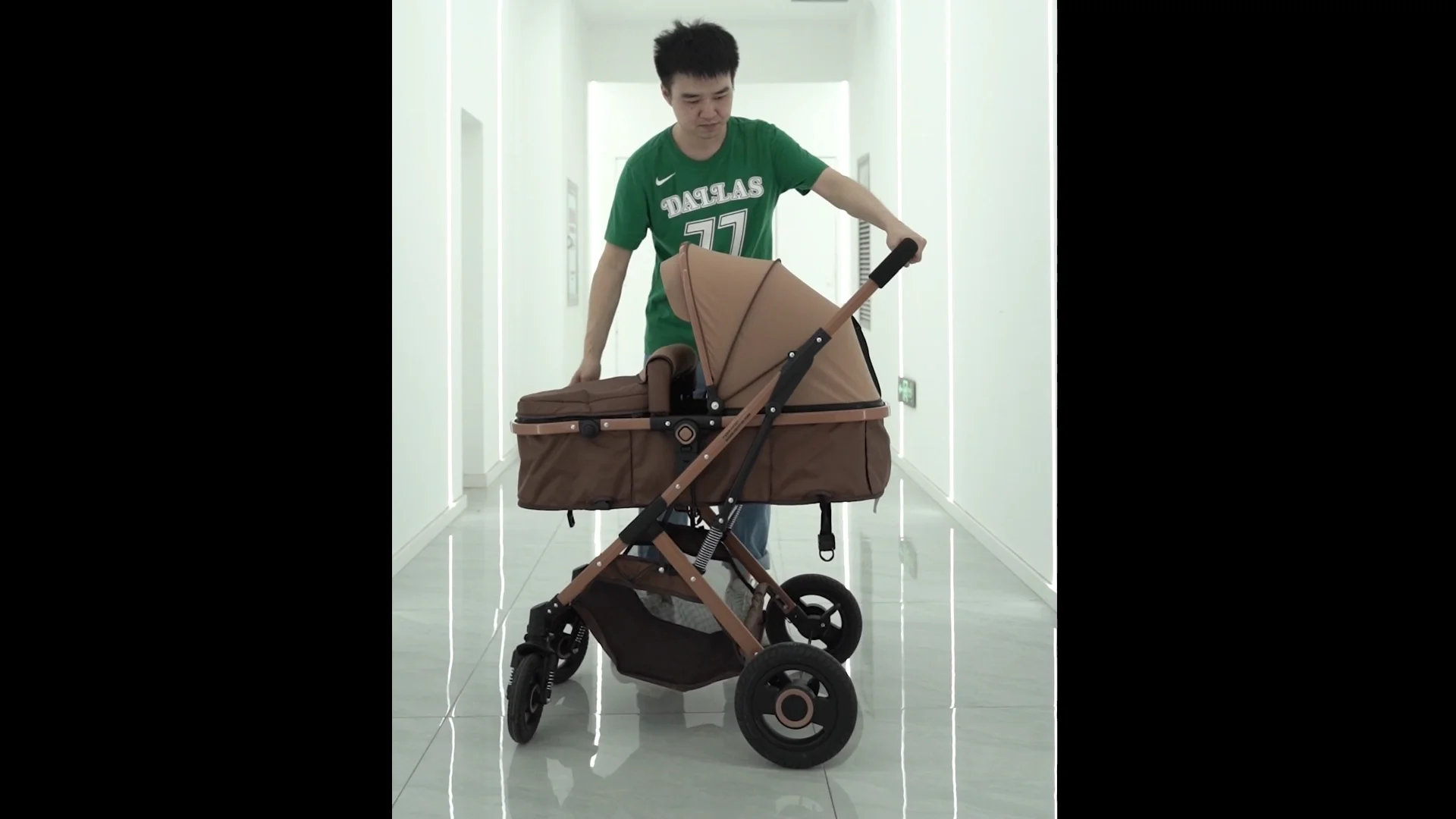 Portable Smart Baby Stroller 3 In 1 With Carrycot And Carseat Mompush ...