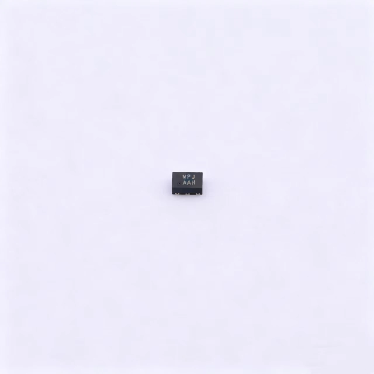AW5005EDNR: Ultra-low Noise Amplifier for Use with Global Navigation ...