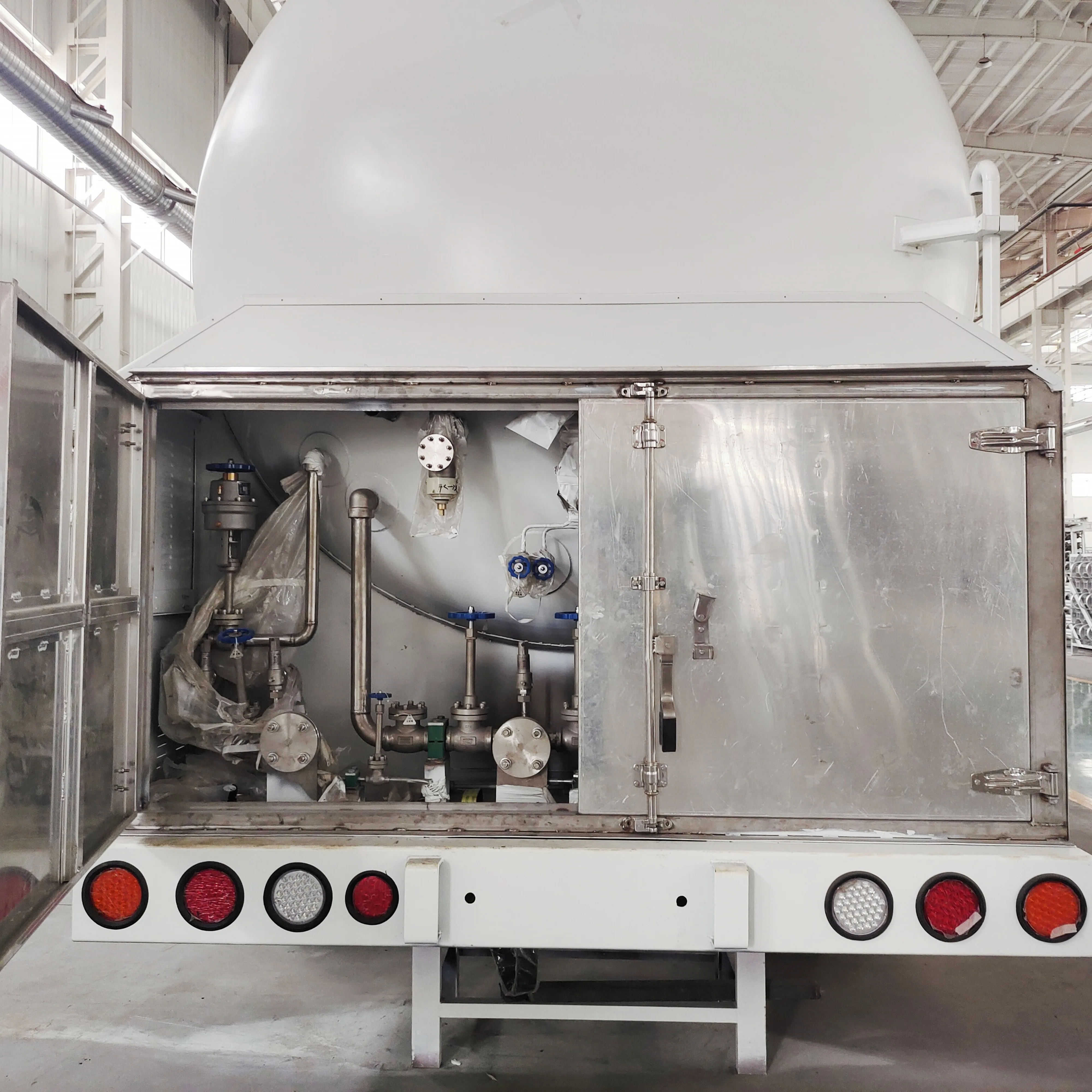 Lpg Tank Truck Price Lpg Tanker Used Lpg Semi Trailer Price - Buy Lpg ...
