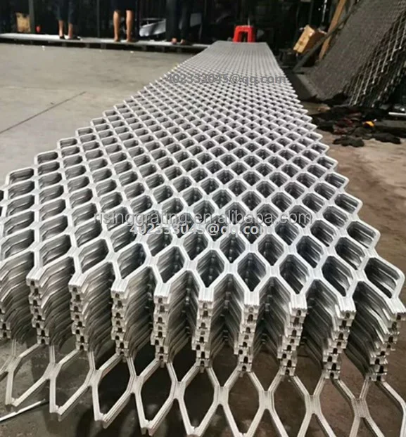 Roof Top Aluminum Walkway - Durable & Anti-Slip Grating
