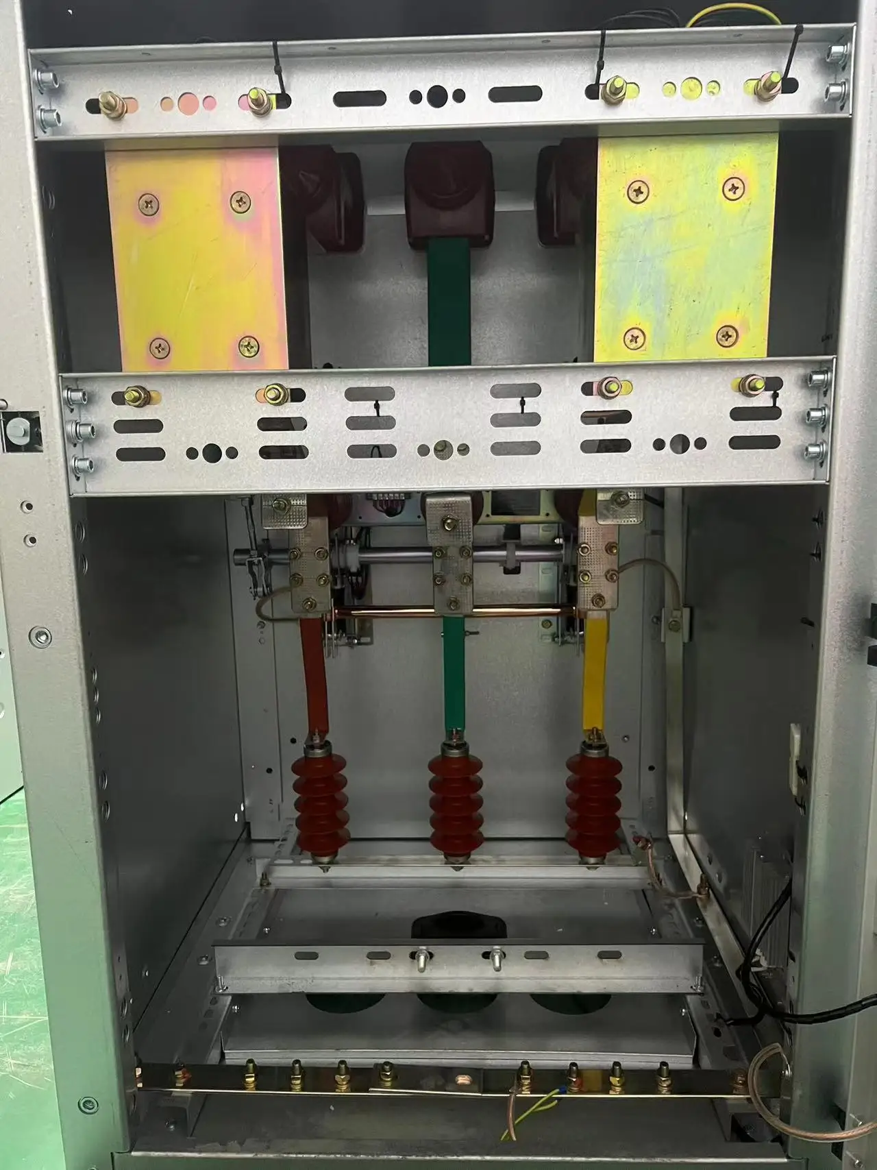 High Voltage Vcb Switchgear 11kv Kyn18-12 Distribution Panel Box - Buy ...