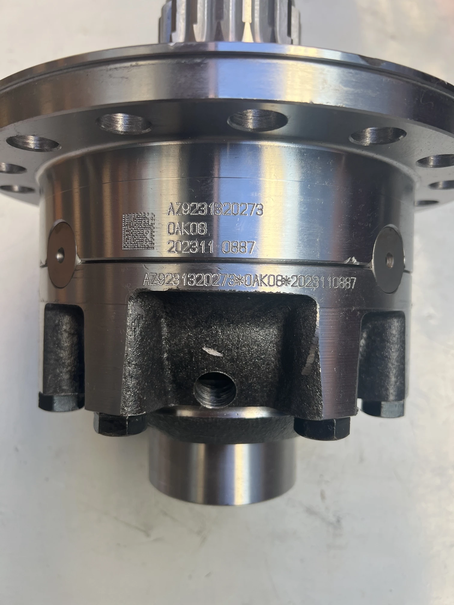 Sinotruk Howo Original High Quality Truck Parts Rear Axle Wheel To ...