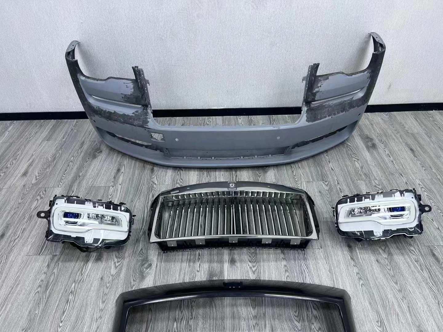 Rolls Royce Ghost Front Bumper Kit - LED Headlights & Grille
