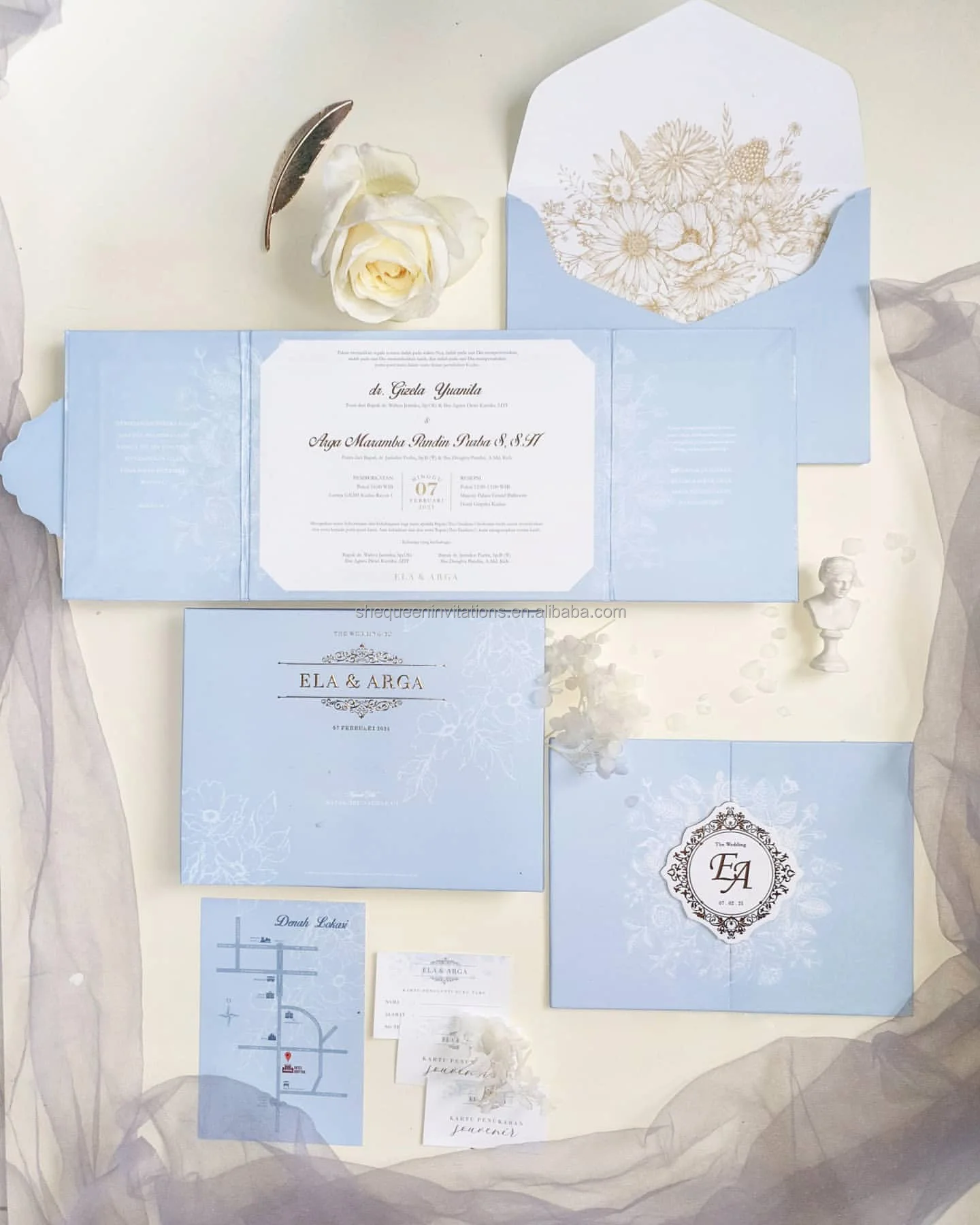 Luxury Hardcover Gate Folded Wedding Invitations Baby Blue Marriage ...