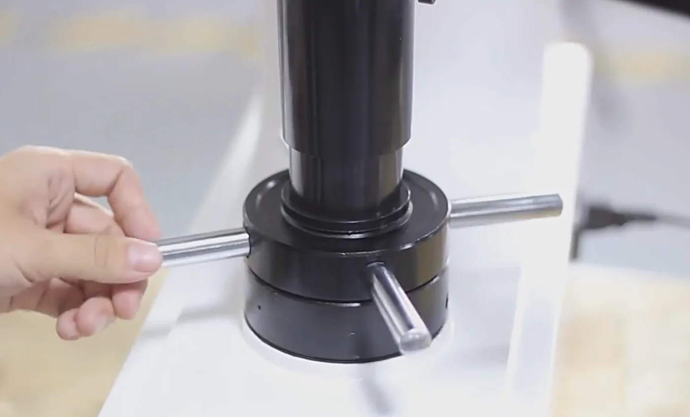 Hbrvs-187.5dx Digital Universal Hardness Tester Brinell Rockwell Vicker ...