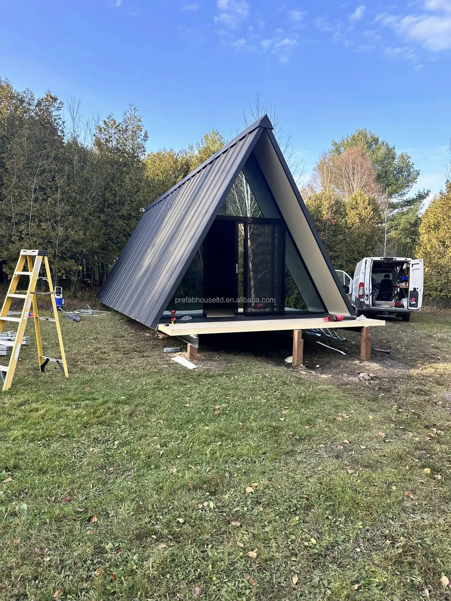 Luxury Prefabricated Houses - Portable Triangle Roof Design