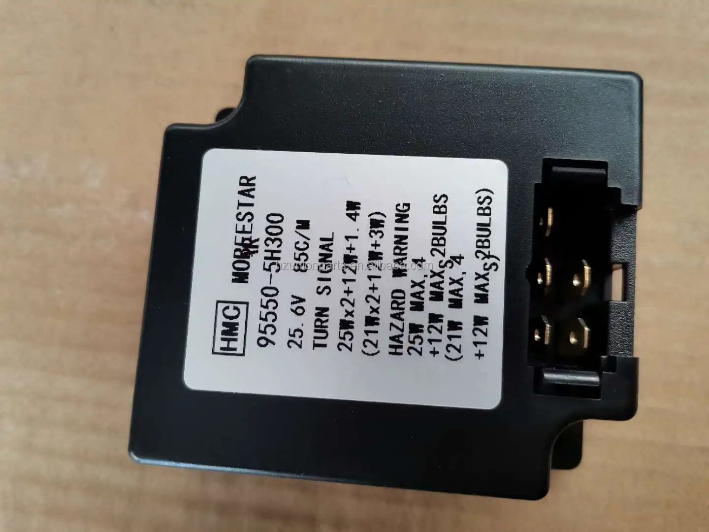 OEM 95550-5H300 for Hyundai HD65/HD72/HD78 - Turn Signal Switch