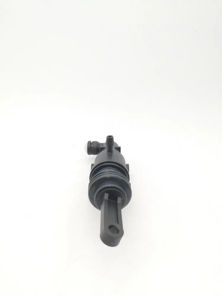 Spare Parts Car Clutch Master Cylinder for Bt50 Ranger TKE