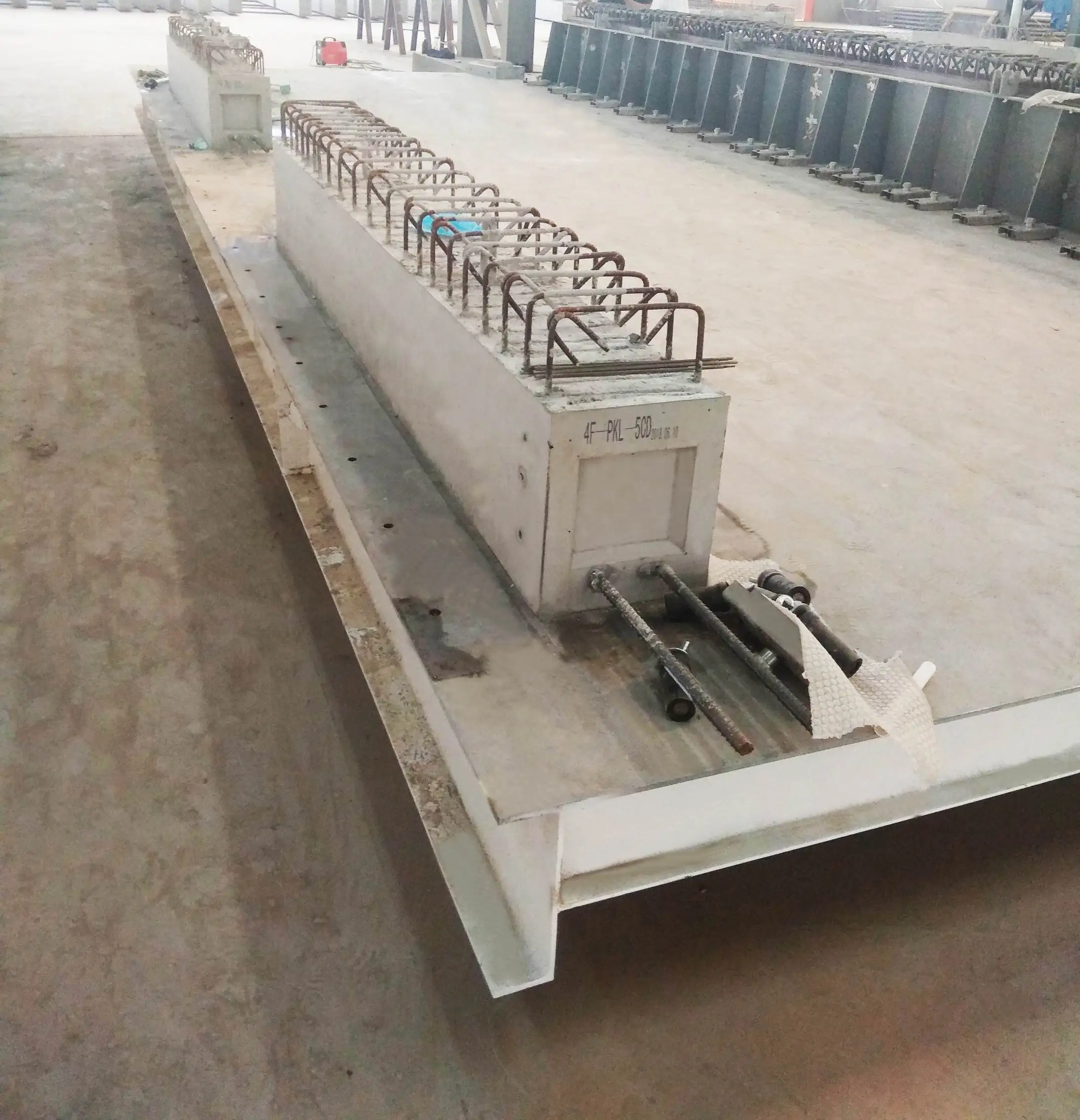 Kolom Pra-cast dan Balok Formwork/Beton Precast| Alibaba.com