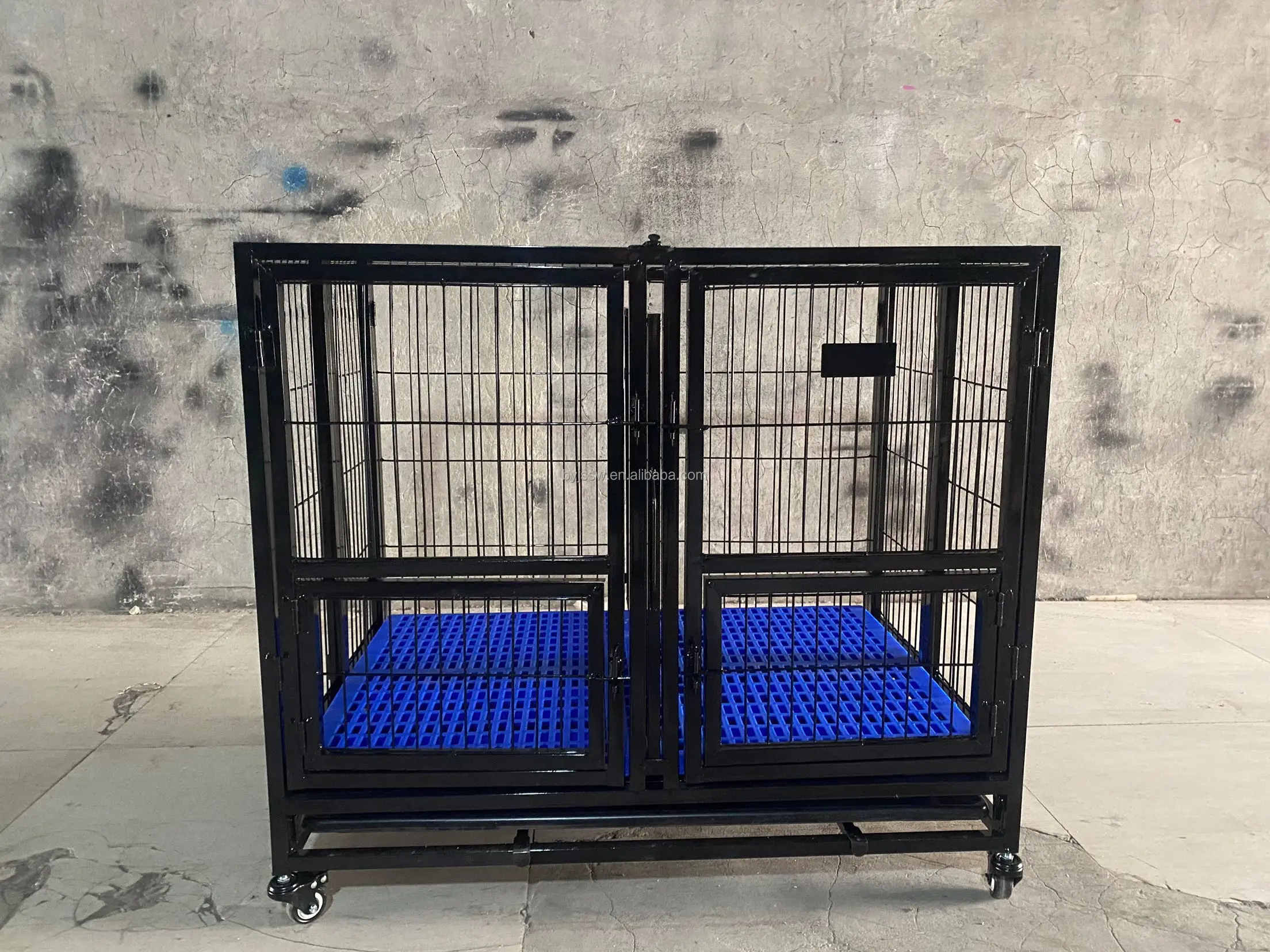 Durable Pet Cages - Foldable, Stackable, and Sustainable