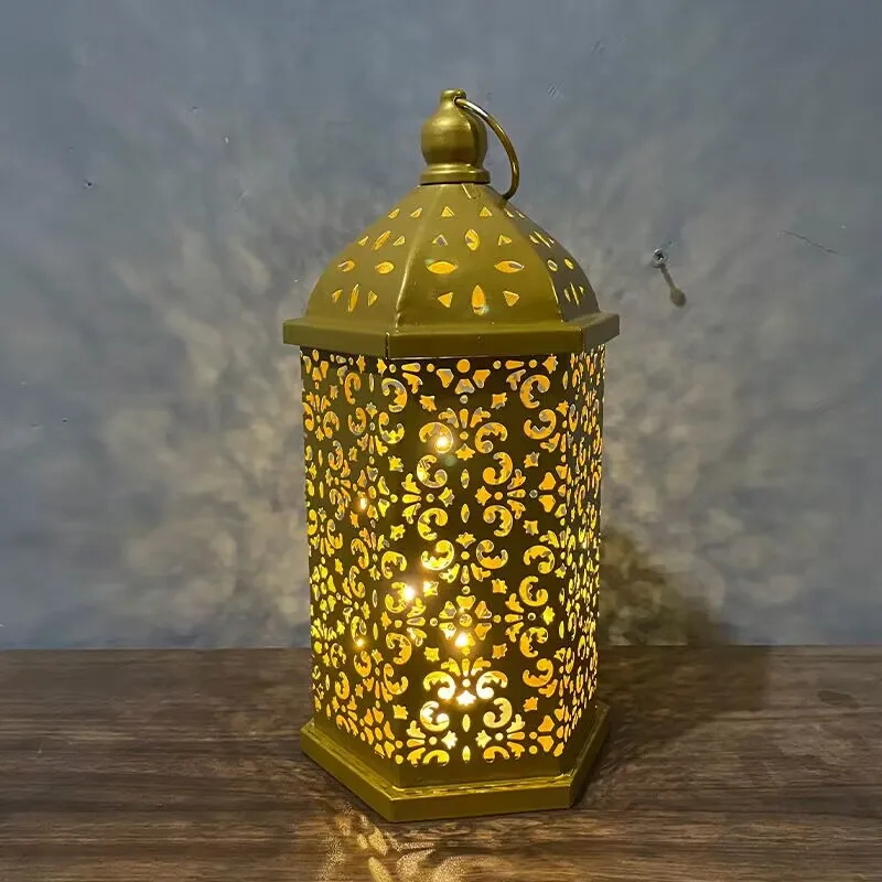 Wholesale Stock Eid Gift Retro Hollow Out LED Lanterns