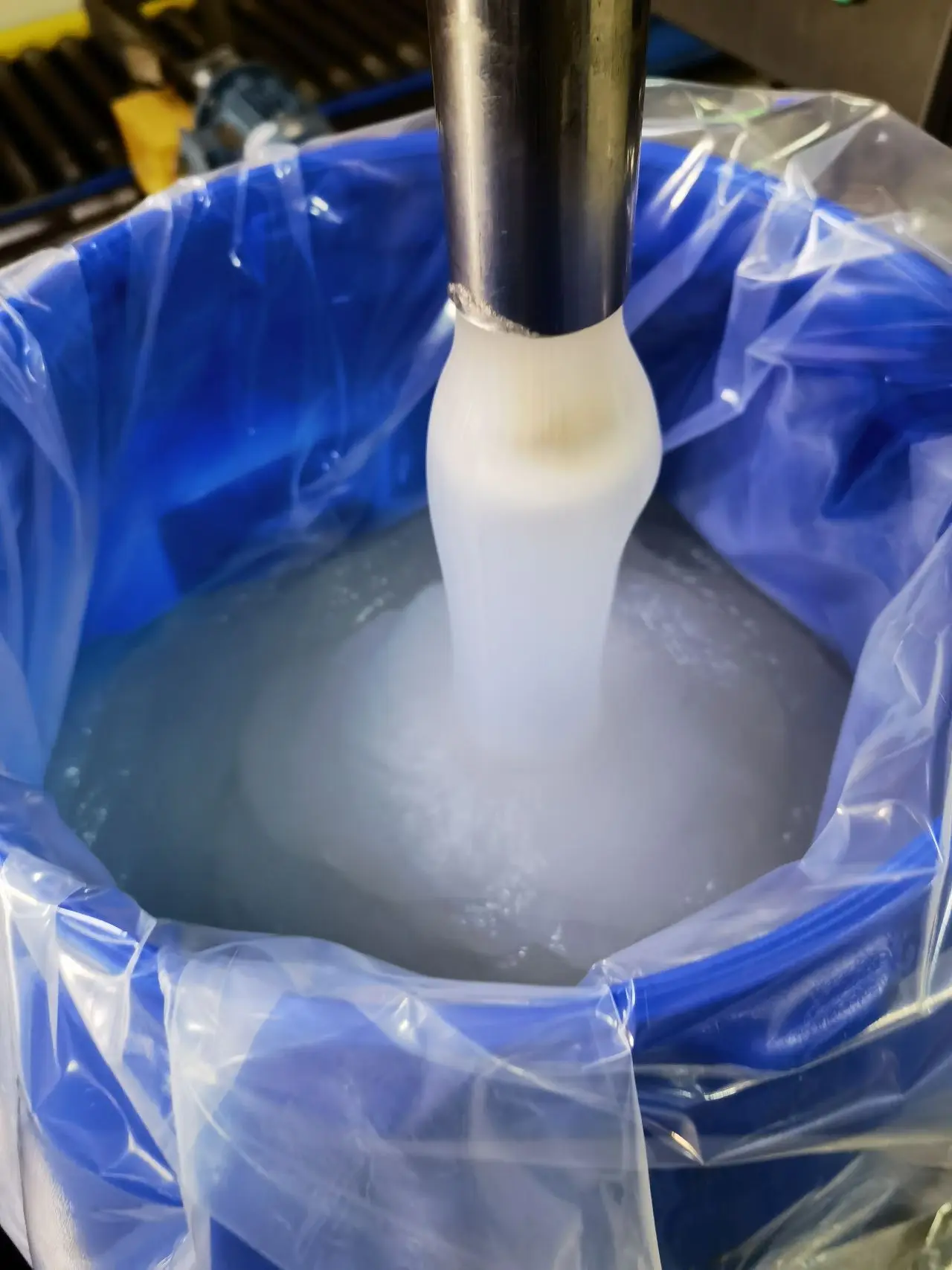 Sles 1eo 70% (sodium Lauryl Ether Sulphate - Texapon @ N 701 In Iso ...