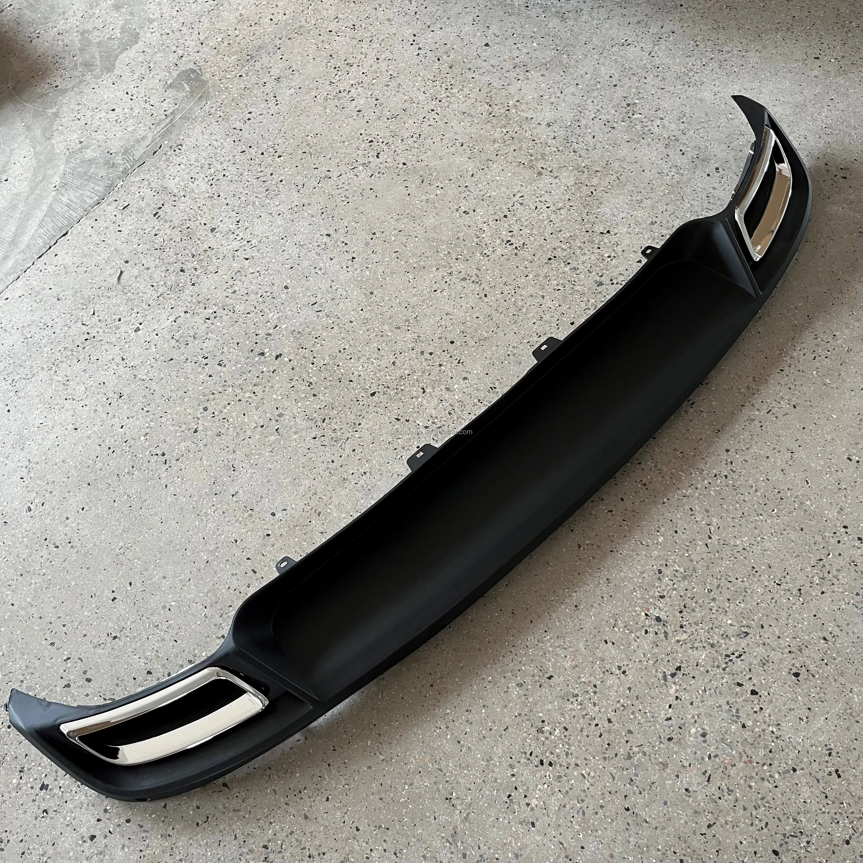 Car Bumper Rear Diffuser And Rear Spoiler Bodykit For Skoda Superb 2016 ...