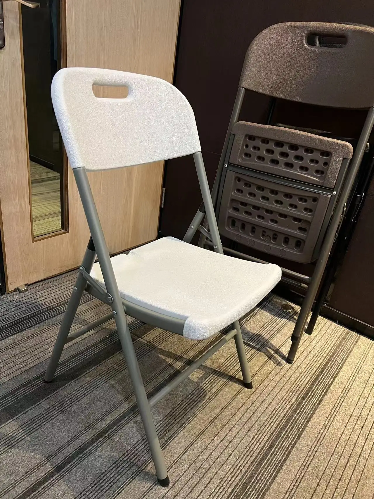 Indoor And Outdoor Folding Plastic Chair And Table Picnic Folding ...
