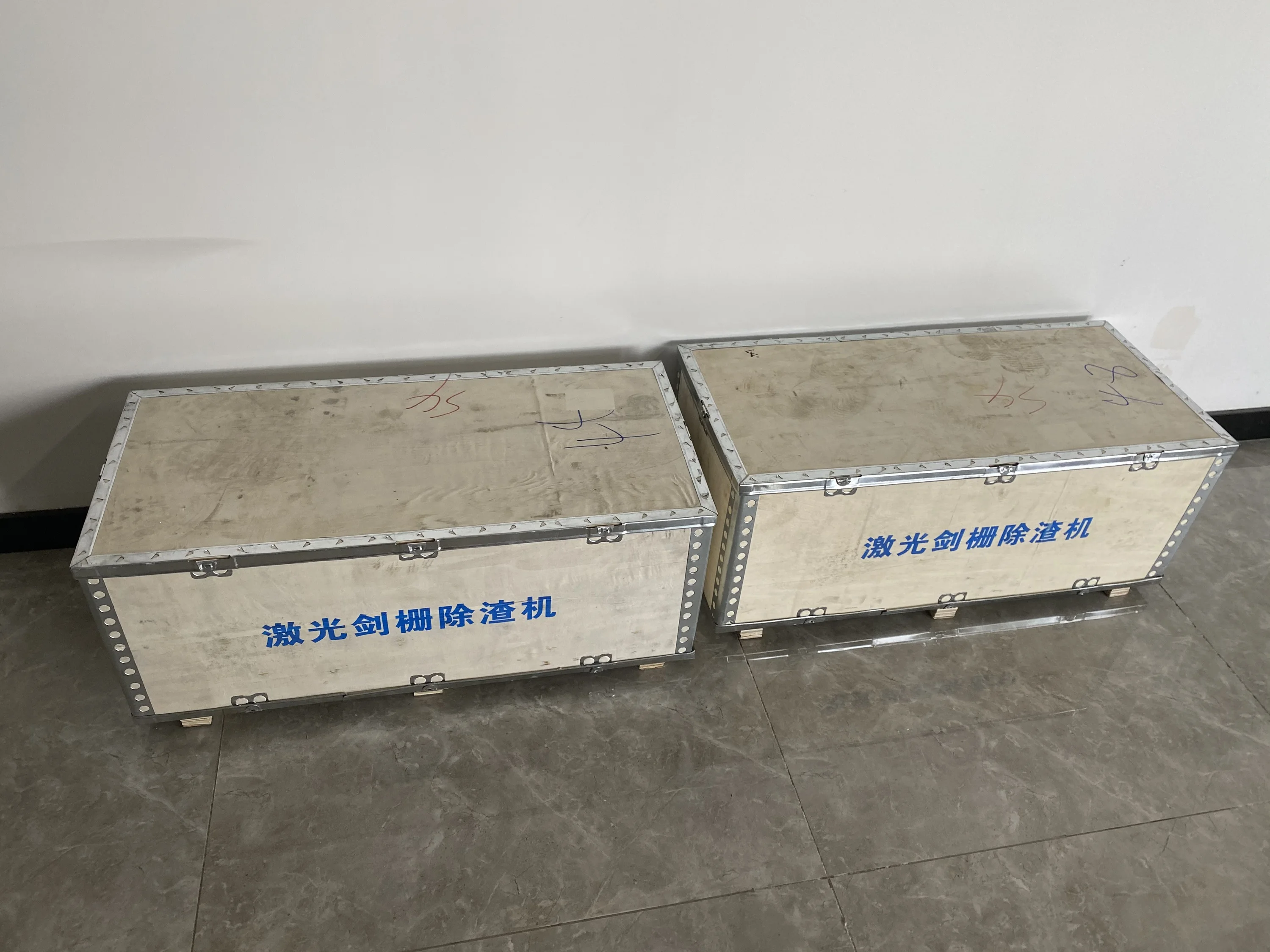 Slag Remover Slat Cleaner Slag Cleaner Fiber Laser Cutting Table Laser ...