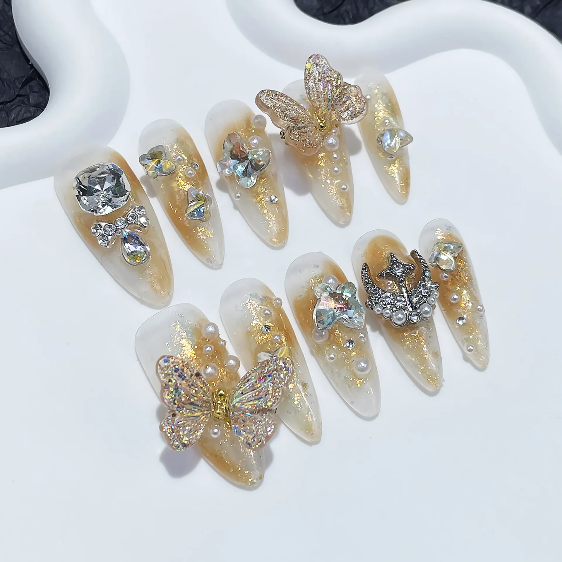 Luxurious Champaign Gold Butterfly Press On Nails Shiny Rhinestone ...