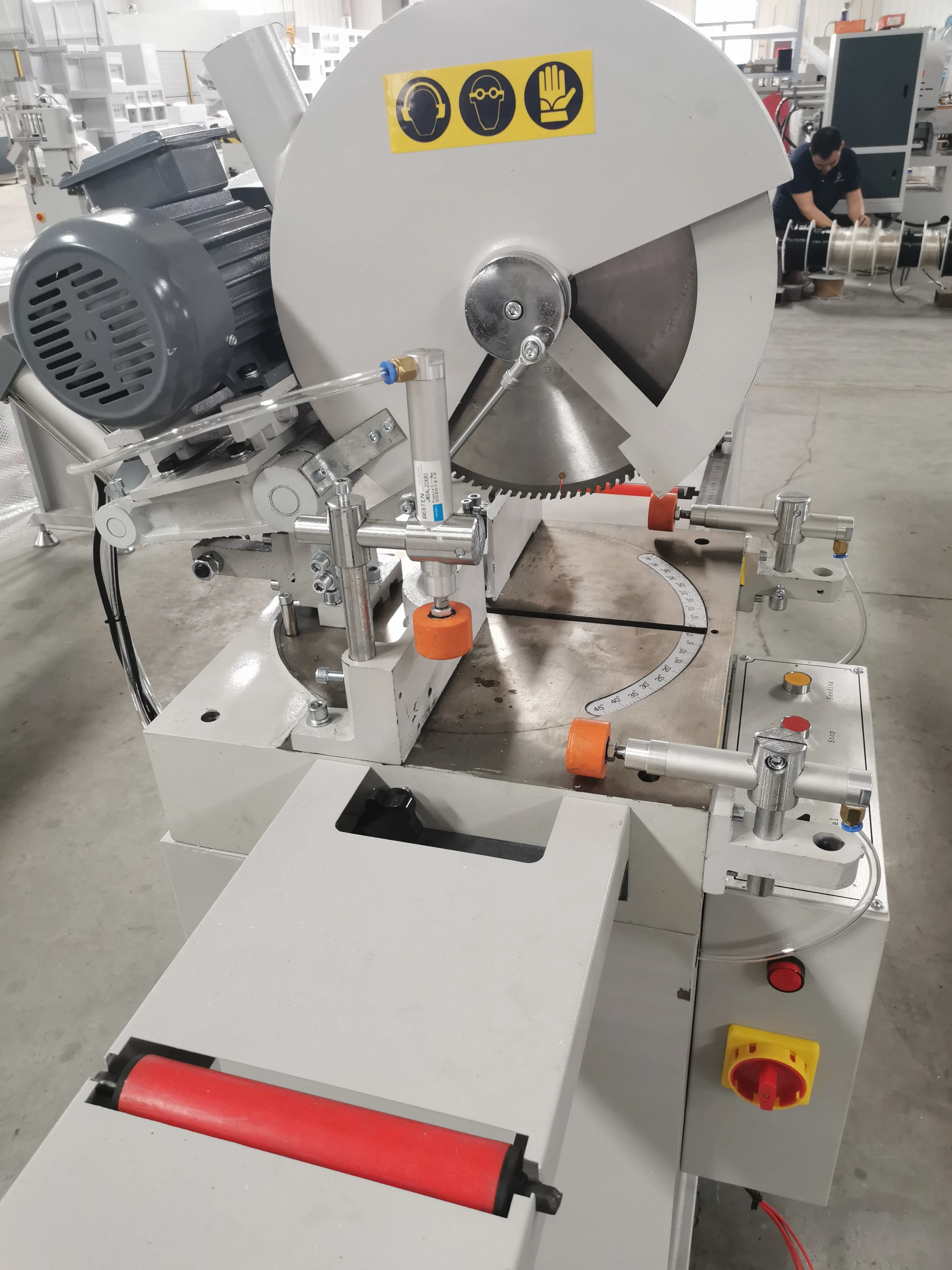 Aluminum And Pvc Window Door Frame Cutting Machine Single Head Cutting ...