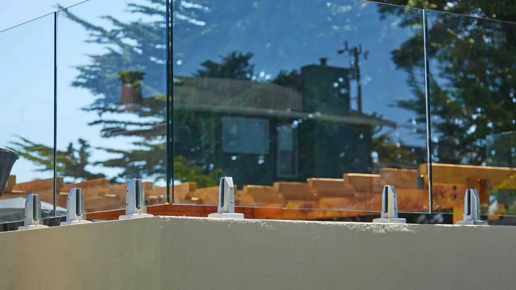 Gb High Quality Balcony Railing Hardware Spigots Tempered Glass Spigot ...