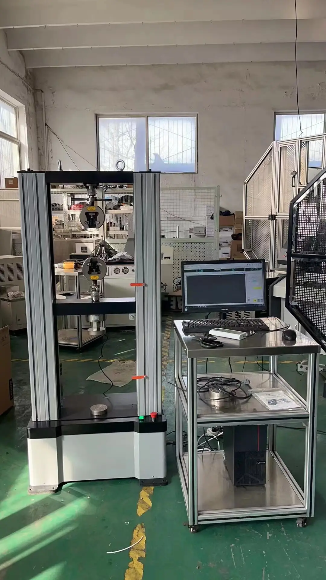 Universal Testing Machine with Tensile Attachments and 3-Point Bending ...