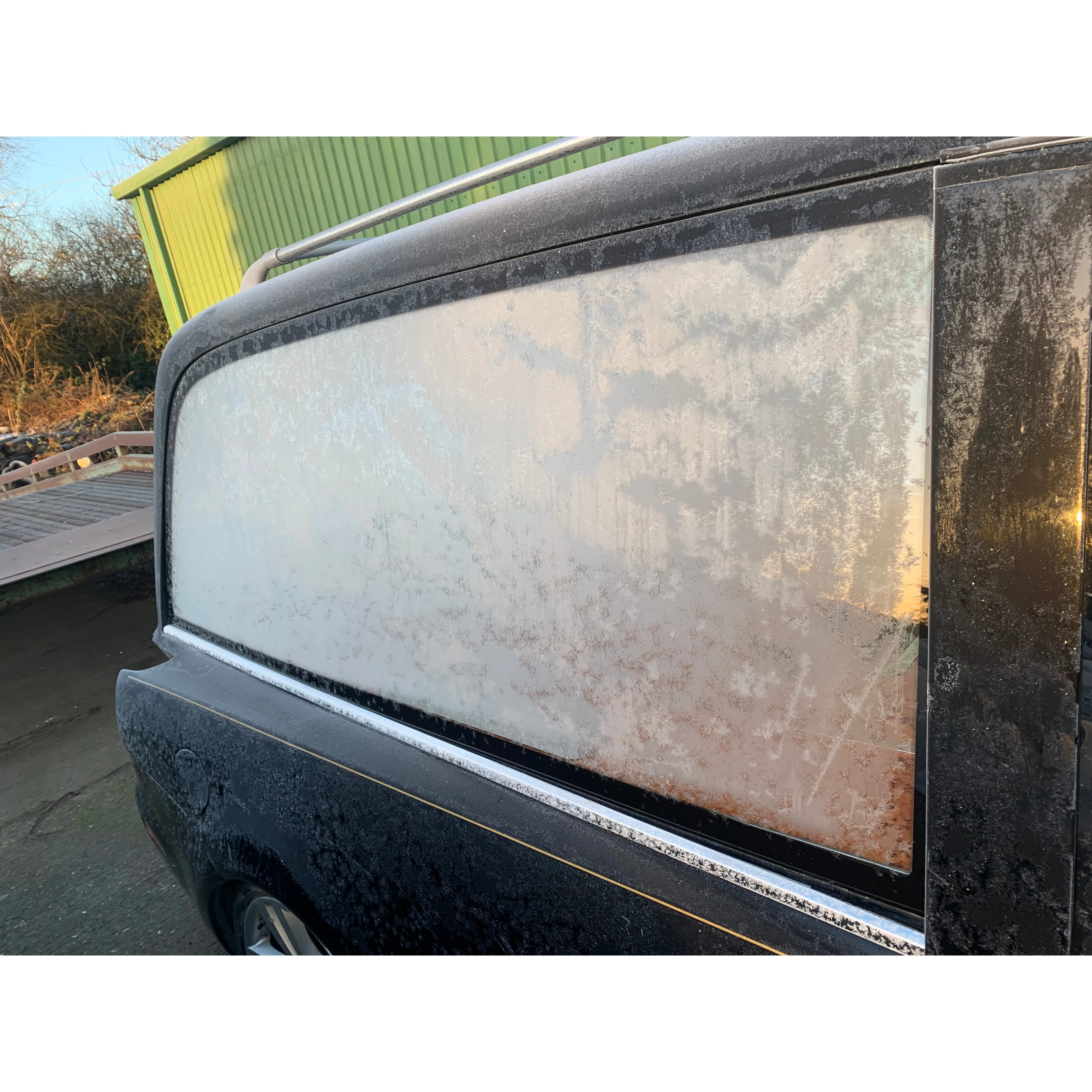 For XJ (X351) HEARSE OSR WINDOW 1/4 GLASS| Alibaba.com