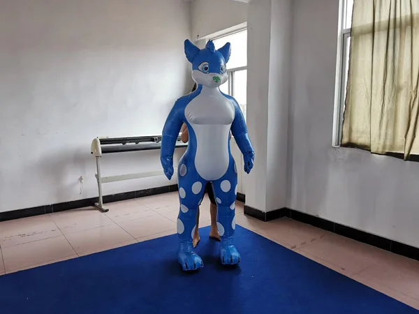 Customizable PVC Cartoon Inflatable Wolf Suit - Durable & Fun