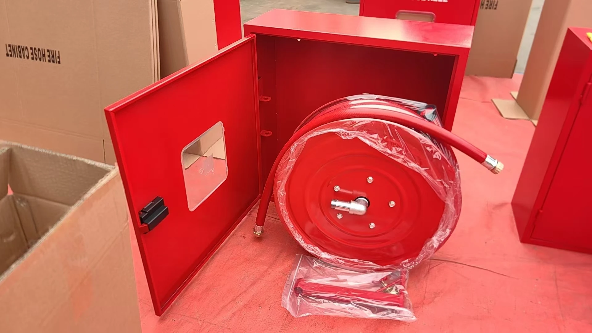 1" Customized Wall-Mounted Fire Hydrant Cabinet or DN25 Fire Hose Reel ...