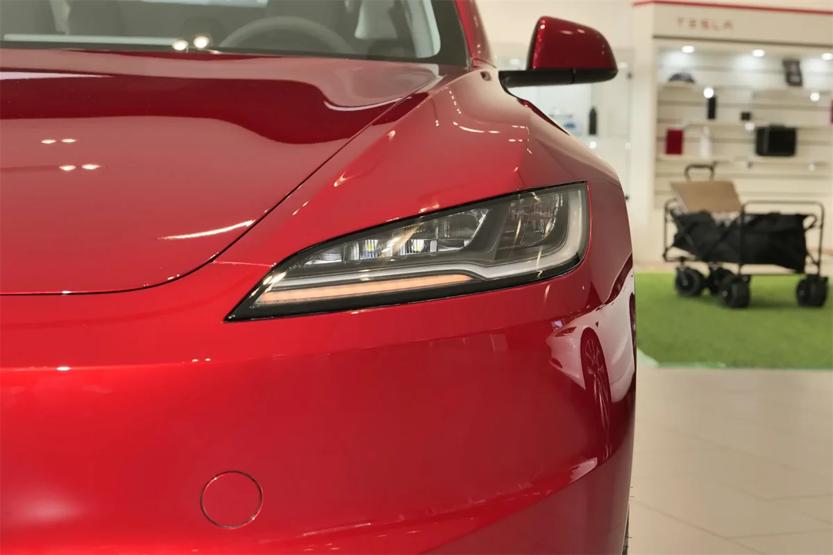 Luxury Ev Car Fashion Design Tesla Model 3 Electric Car 200km/h 1760kg ...