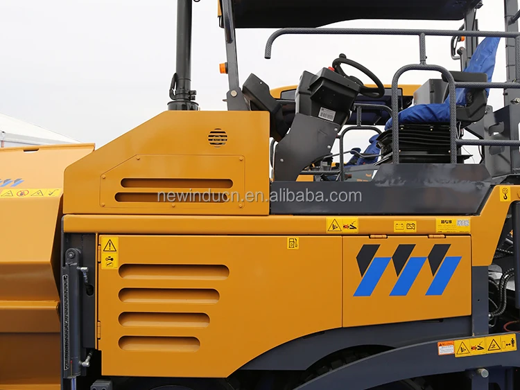 Chinese Road Machine RP452L - Efficient Asphalt Paver