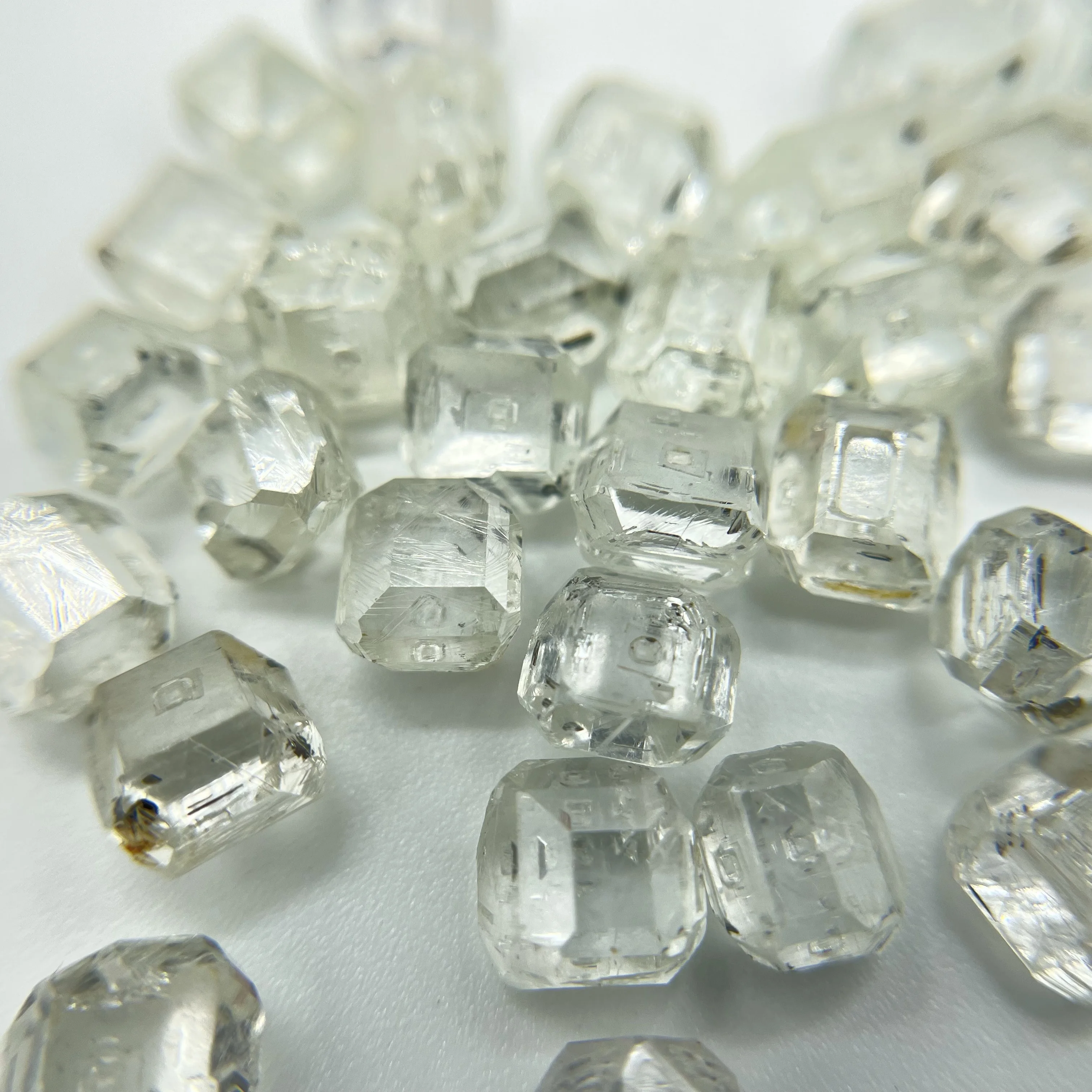 Wholesale Hthp Rough Lab Grown Diamond White Color Uncut Grade A 30% ...