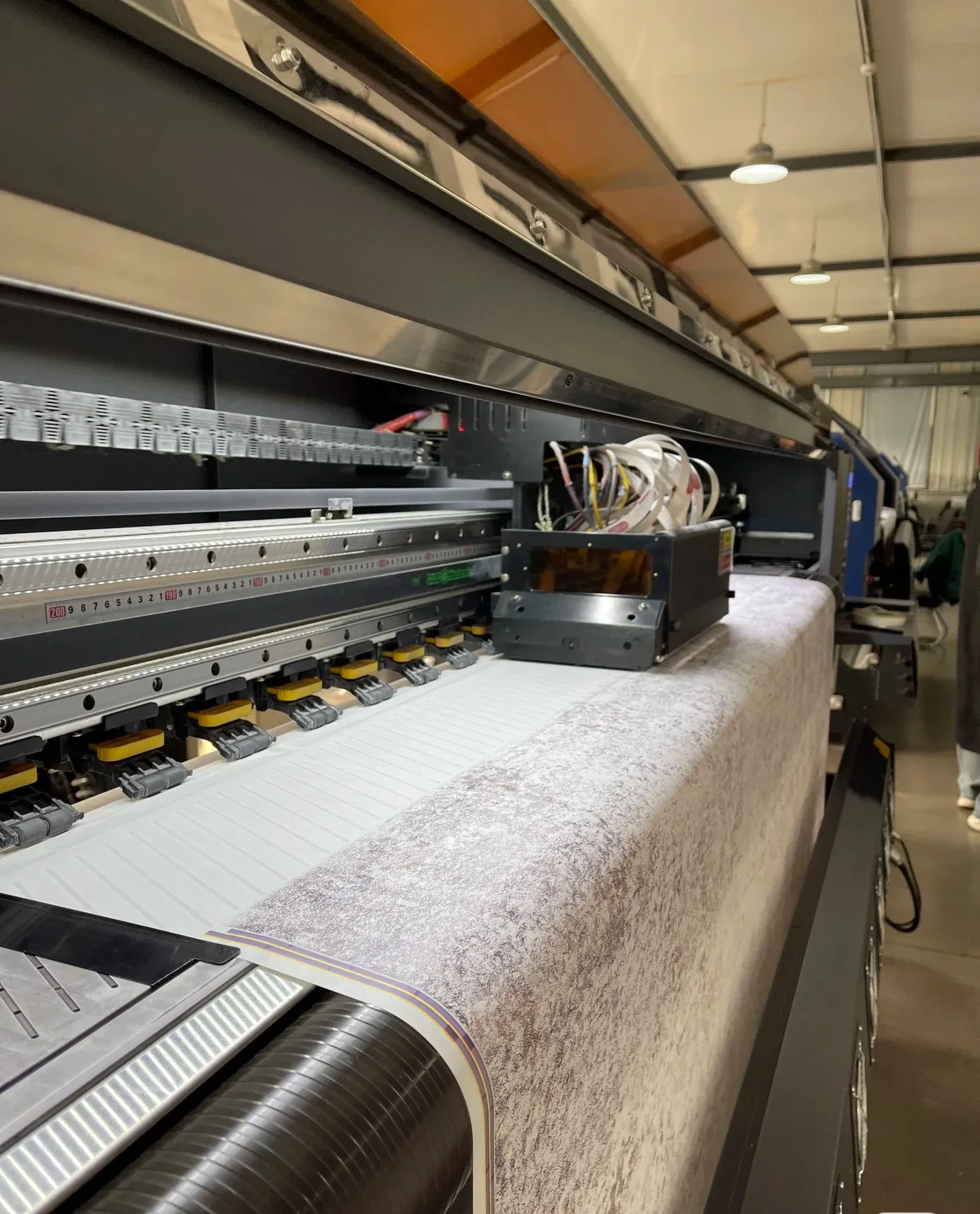 Customizable 3D Printed Polyester Carpet for Modern Living