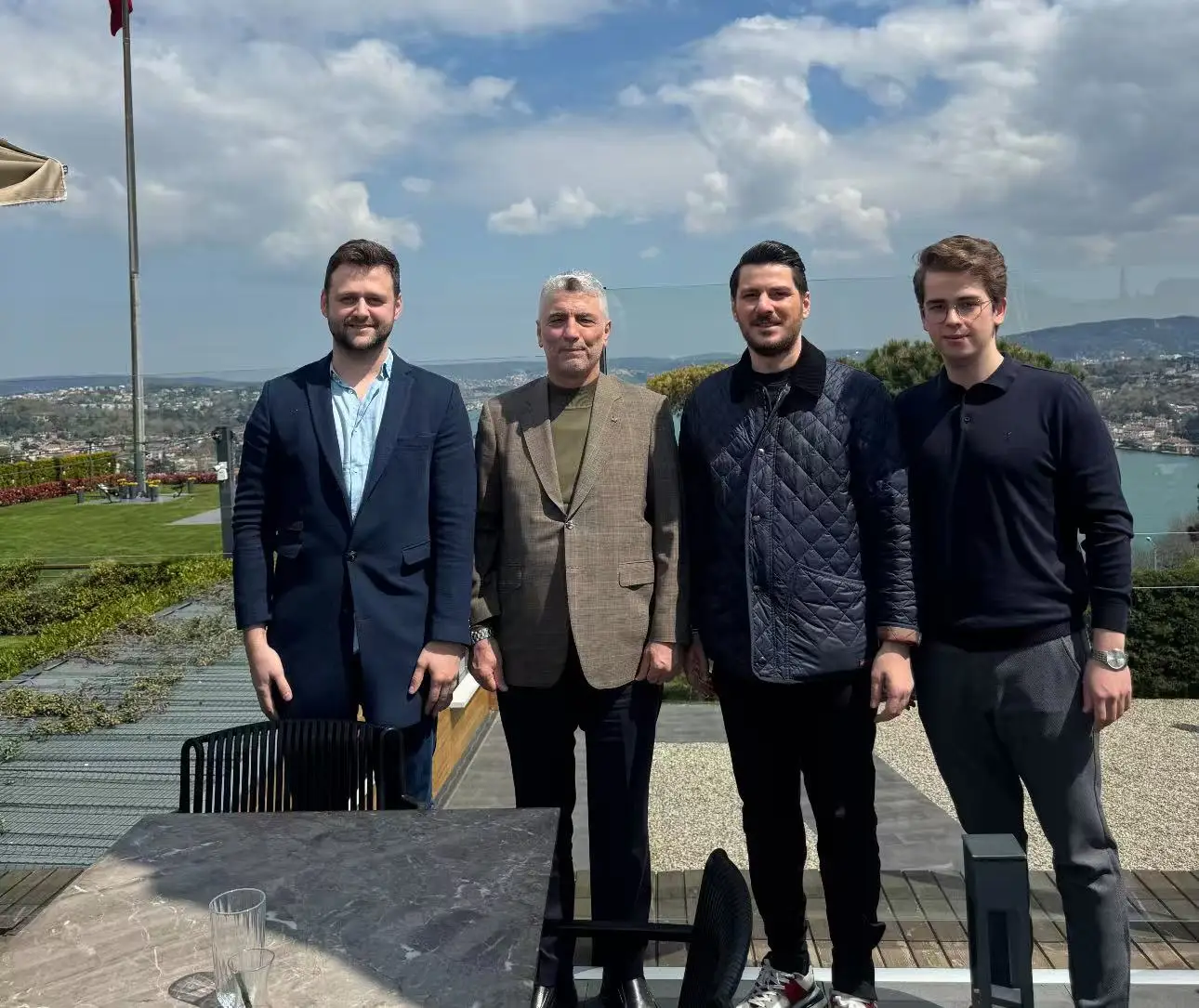 New And Original V15SB-G-ABG-PG9 Stock In Warehouse PLC Programming ...