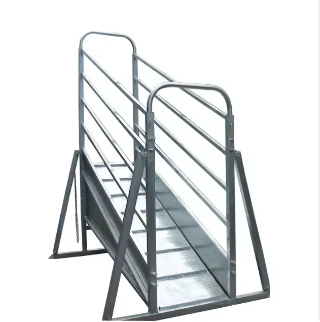 Cattle Loading Ramp Trailer for Efficient Cow Transport