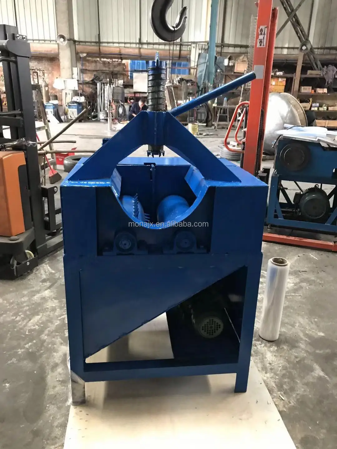 Coconut Dehusker Machine - Efficient Coconut Processing