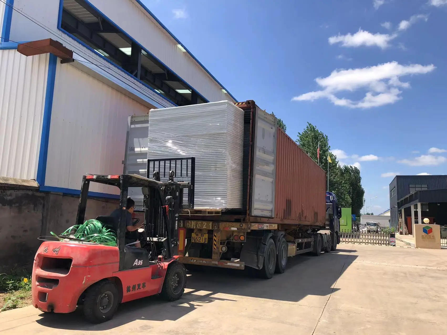 Factory Iso Wall Sandwich Panel Good Price Sandwich Panel Truck Body ...