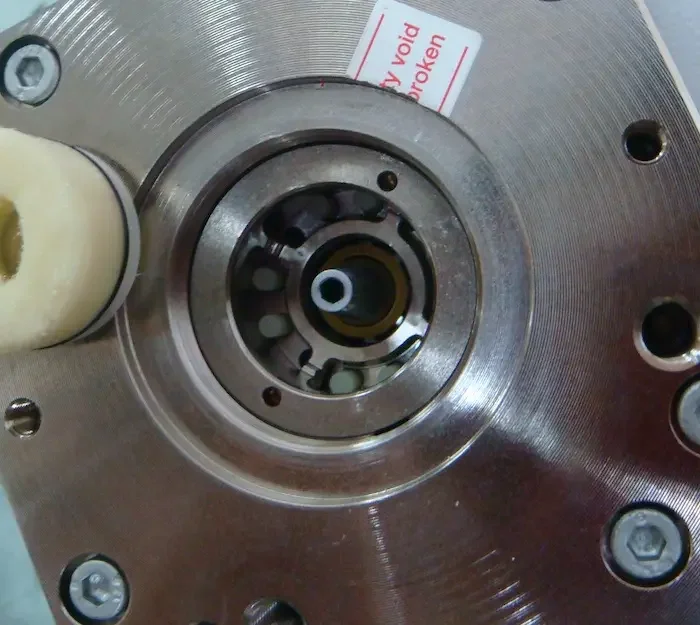 Pfeiffer Hipace 300 300h 300c Turbo Pump Maintenance Replacement Oil ...