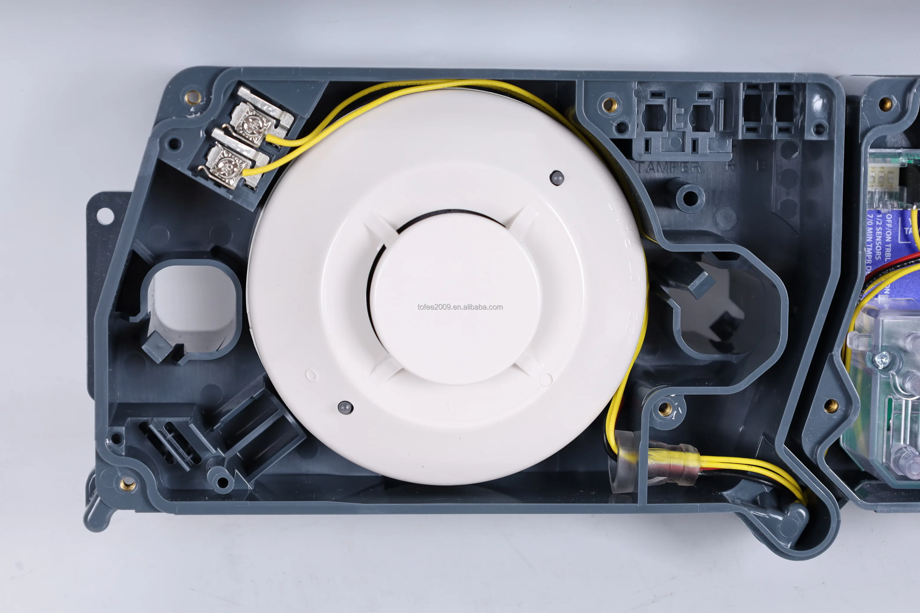 D4240 Photoelectric Duct Smoke Detector - Honeywell Quality