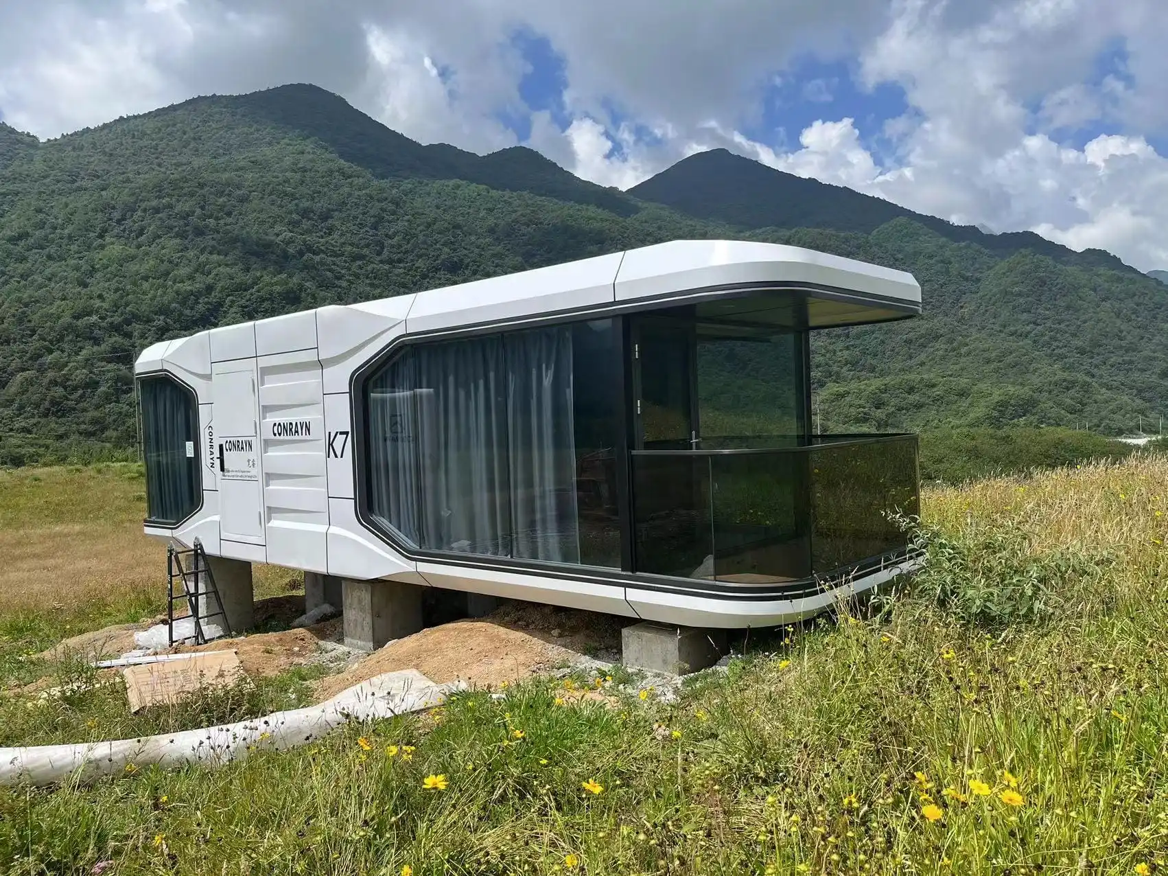 Conrayn Modern Prefab Maisonette Space Capsule Camping House