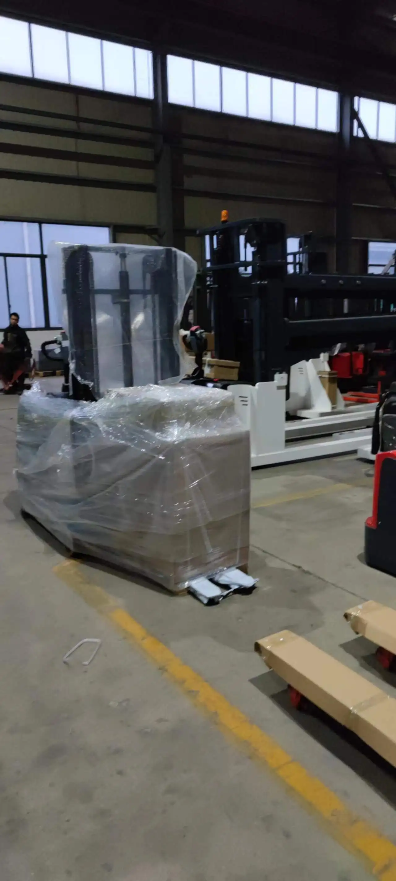 Neolift Electric Tow Trctor Airport Station Tractor Towing Capacity ...