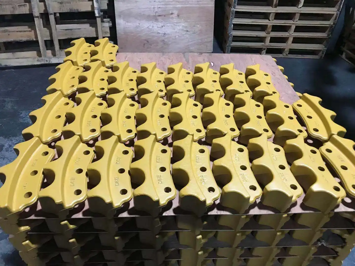 Heavy Dozer Idler And Sprocket D7g Sprocket Wheel Segment For Mini ...