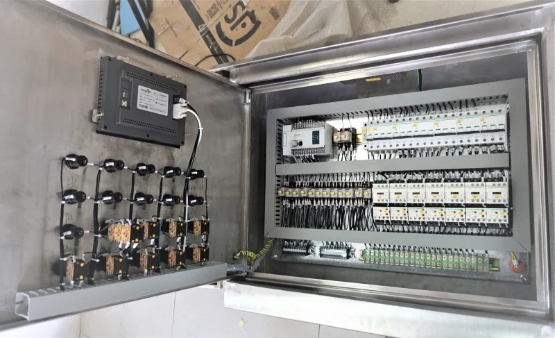3 Phase Electrical Distribution Board for Temperature & Humidity ...