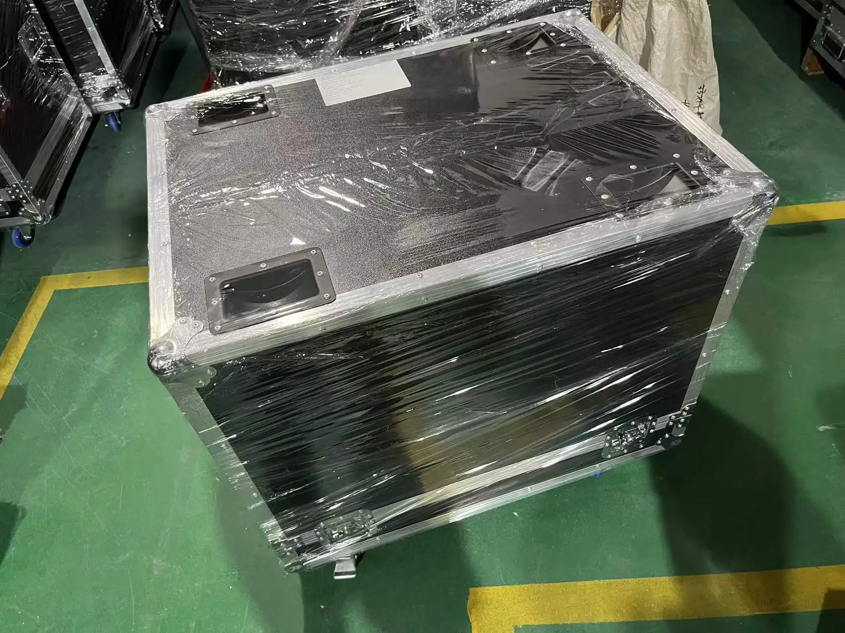 Powered Line Array Speaker System Powered Line Array Speaker System Buy Meyer Sound Line Array