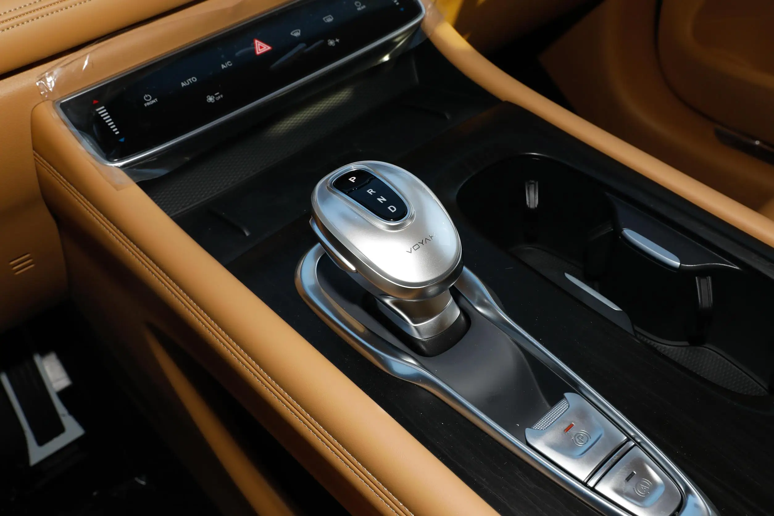 2024 Voyah Dreamer Phev Hybrid Mpv 510km Electric Car New Energy Vehicles 7 Seat Dongfeng Mpv ...