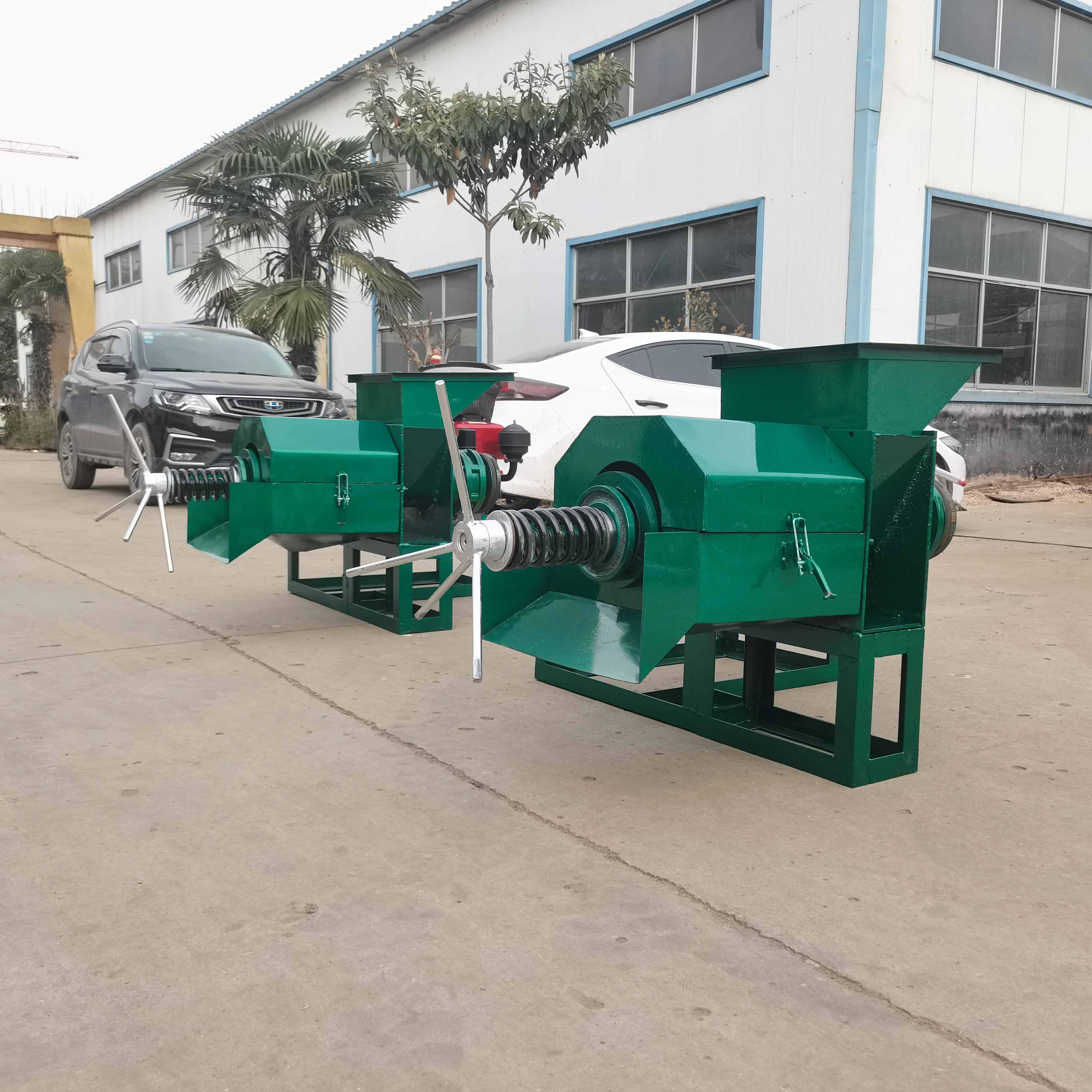 Small Size Palm Kernel Oil Extractor Press Pressing Extraction Machine ...